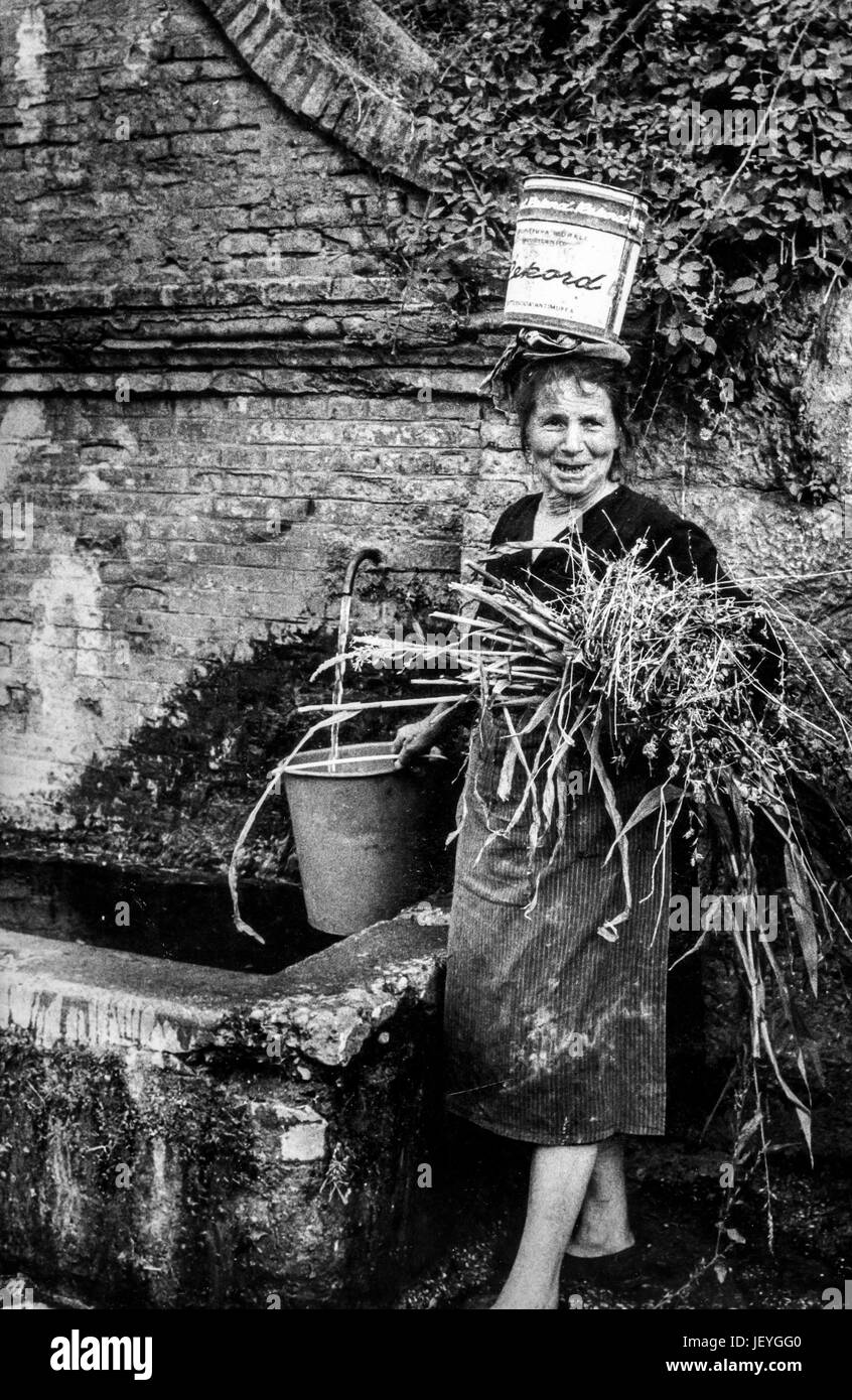 italian woman, 70s Stock Photo - Alamy