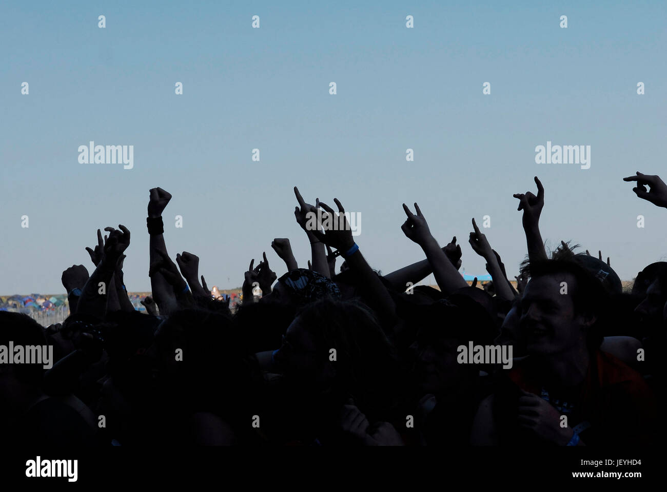 Crowd main stage download festival hi-res stock photography and images ...