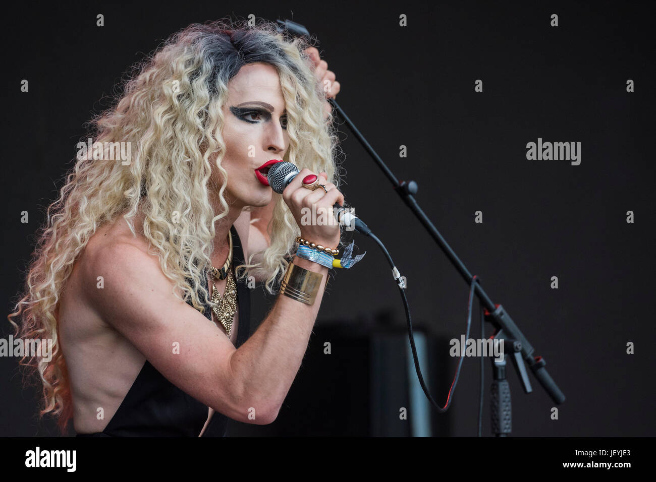 Transvestite performing in cabaret hi-res stock photography and images ...