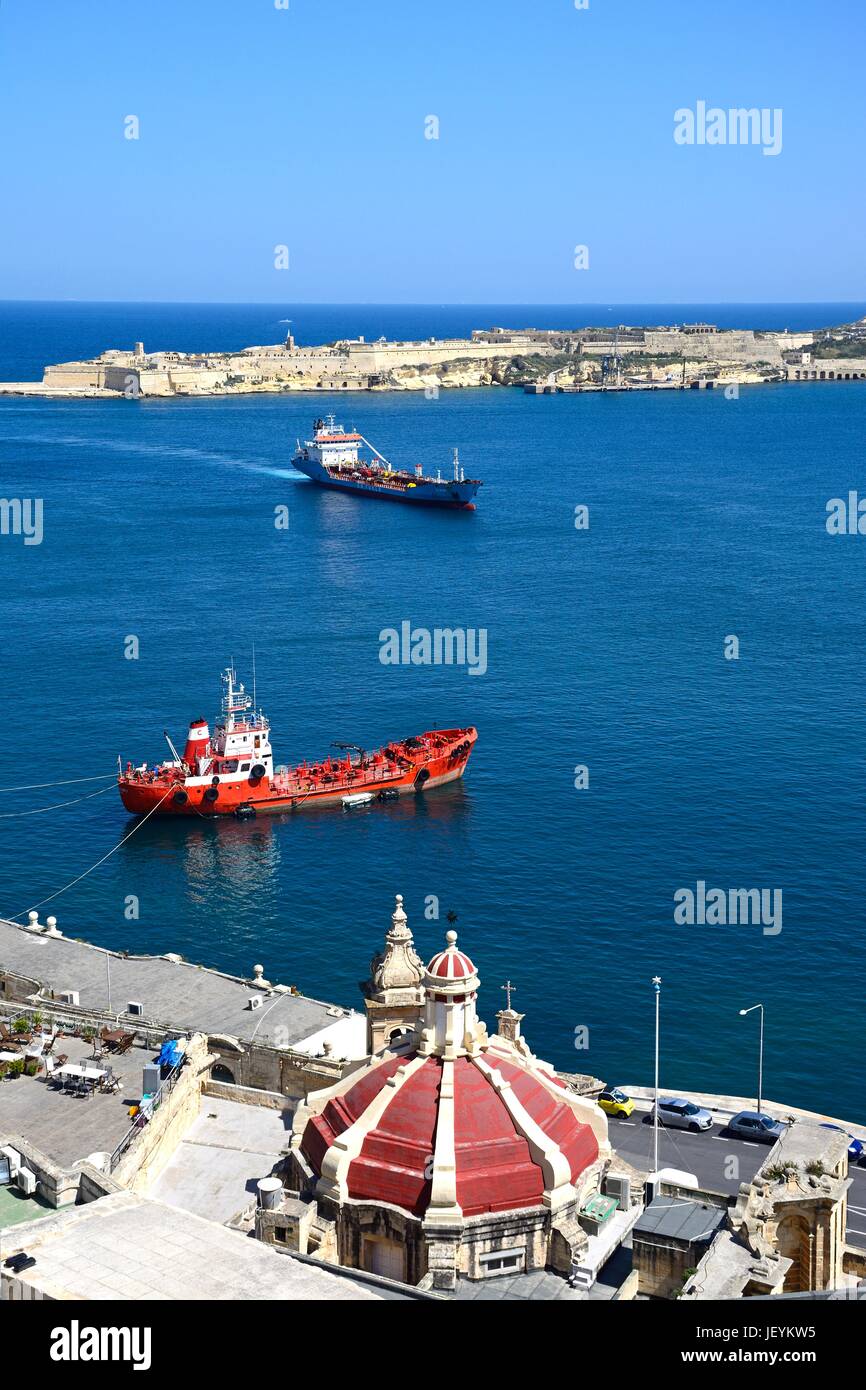 Rooftop dome hi-res stock photography and images - Alamy