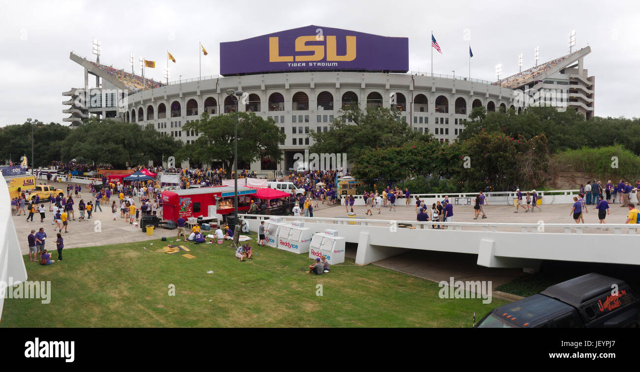 Lsu tiger stadium hi-res stock photography and images - Alamy