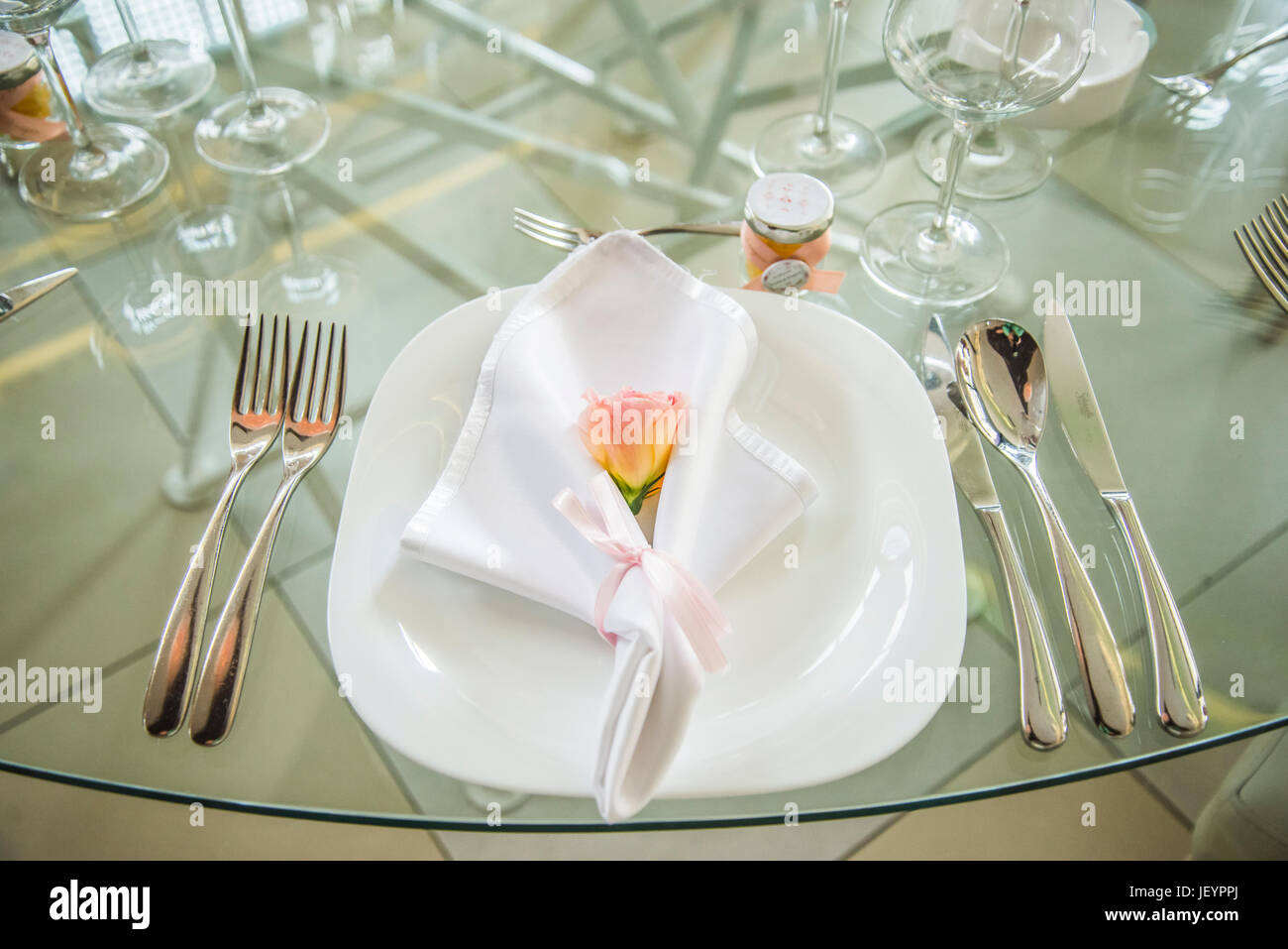 Table layout hi-res stock photography and images - Alamy