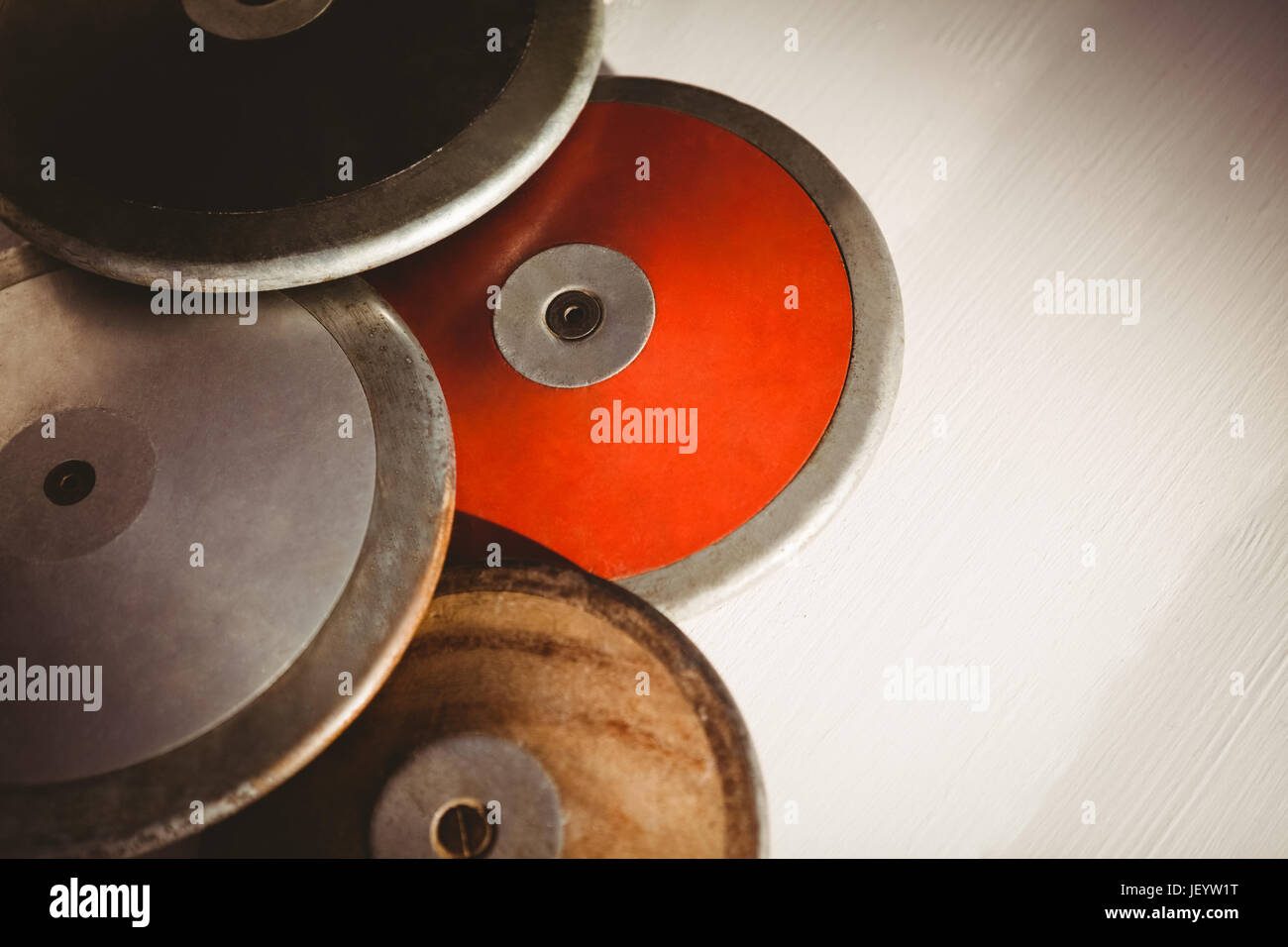 Metal discus hi-res stock photography and images - Alamy