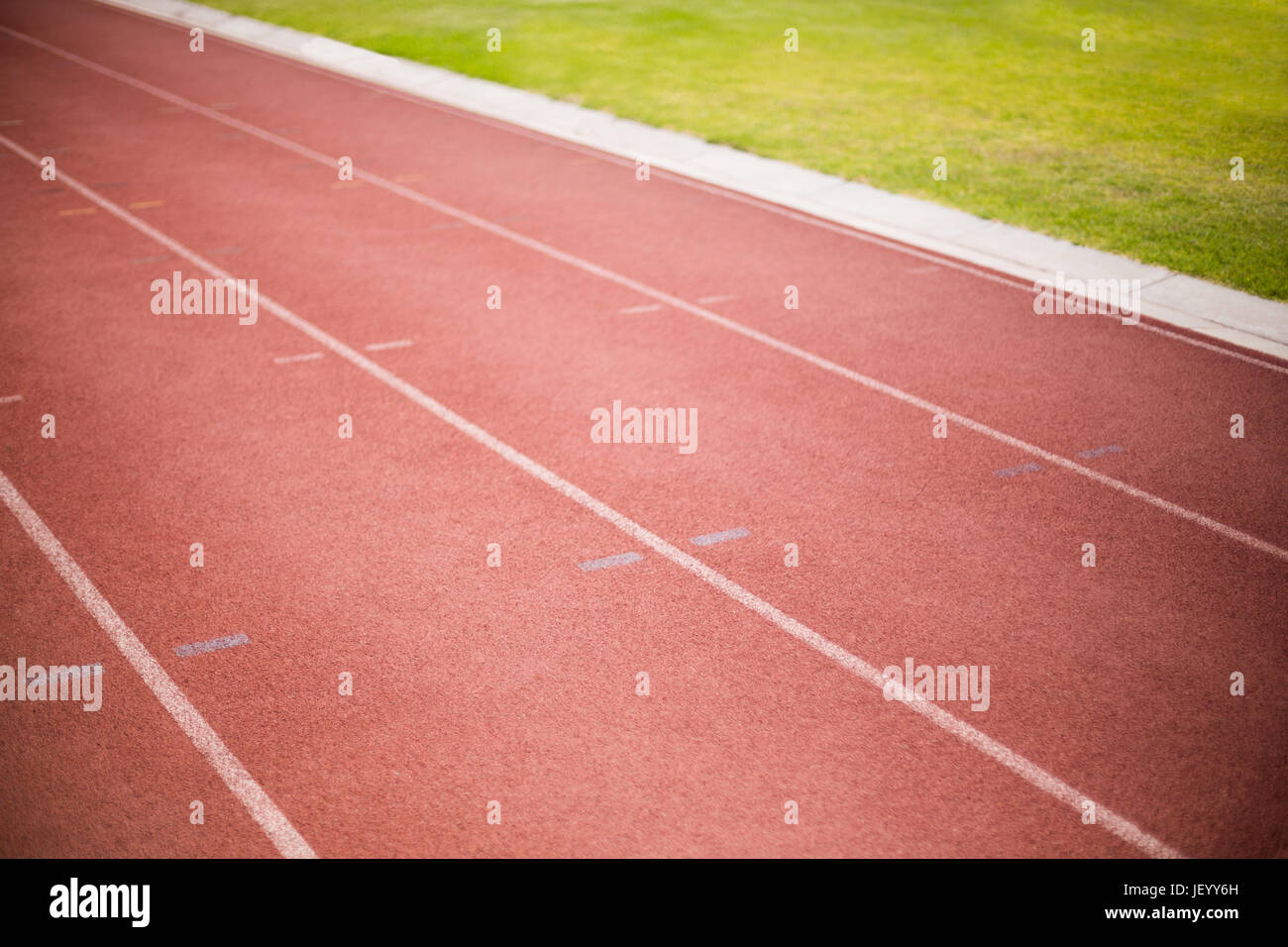 Empty running track hi-res stock photography and images - Alamy
