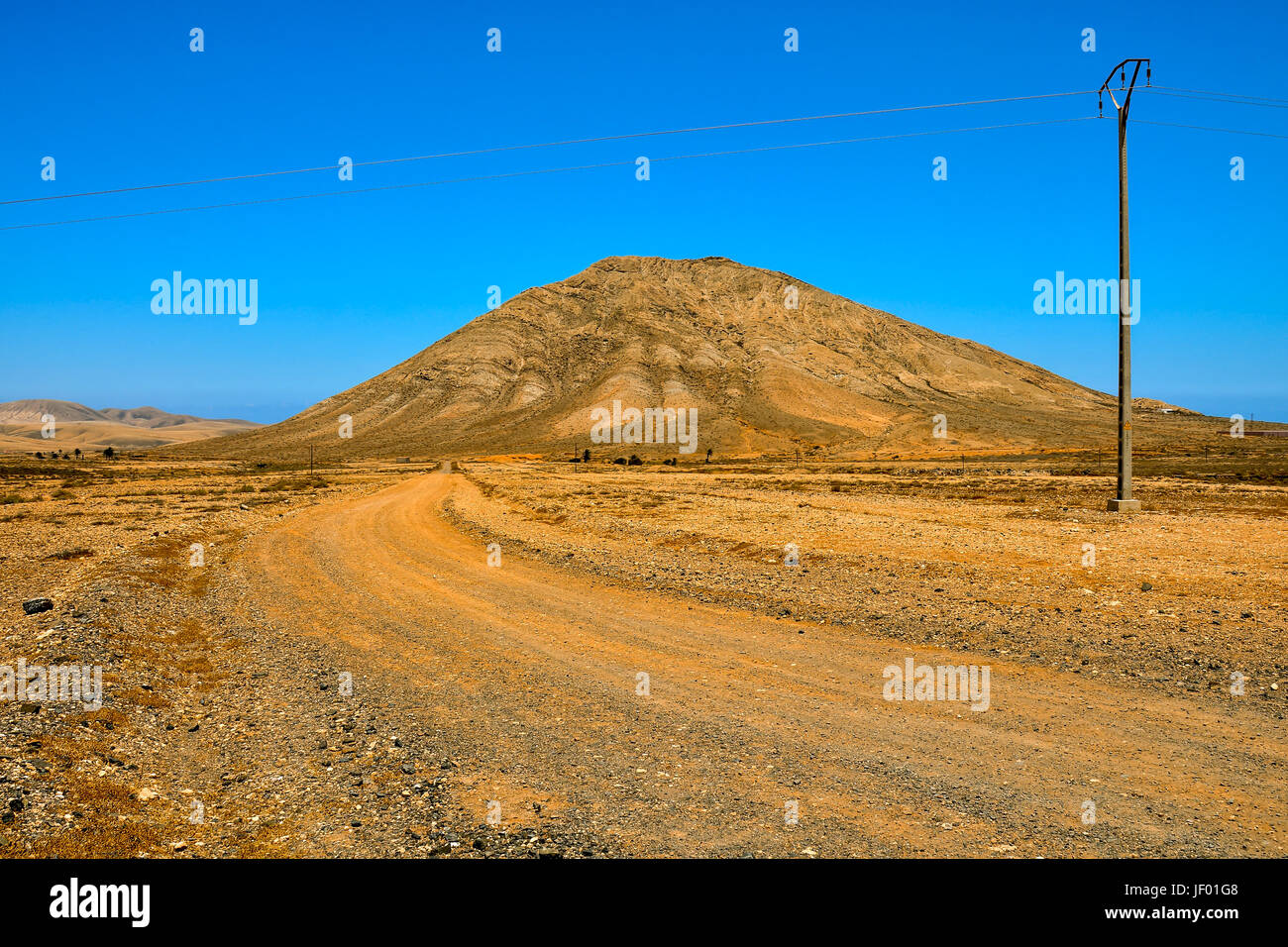 Countryside Desert Dirt Path Stock Photo - Alamy