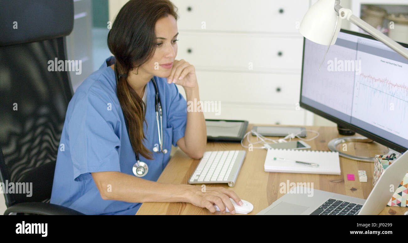 Doctor office desk hi-res stock photography and images - Alamy