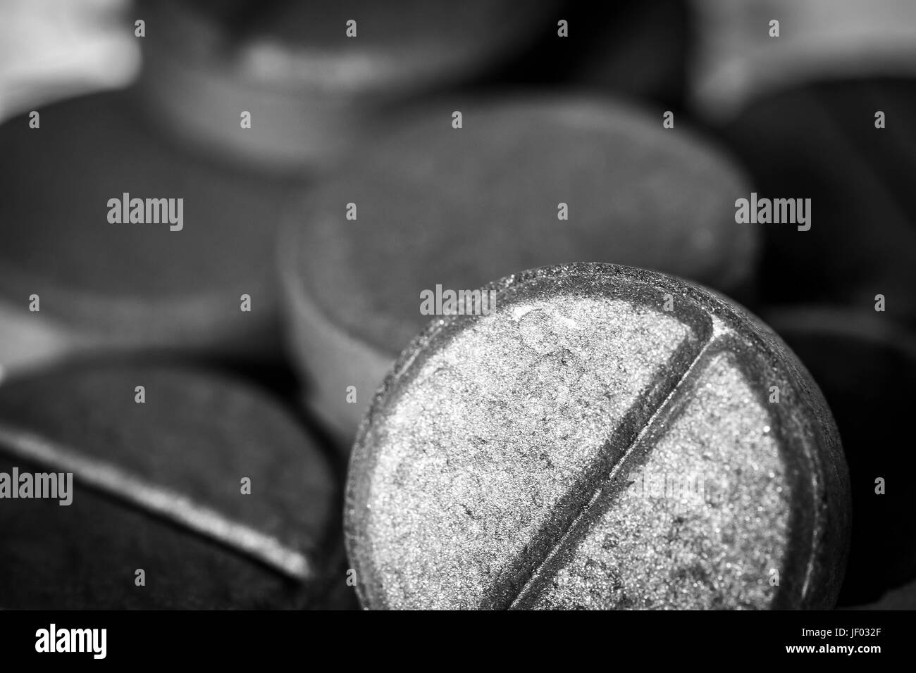 Carbon tablets hi-res stock photography and images - Alamy