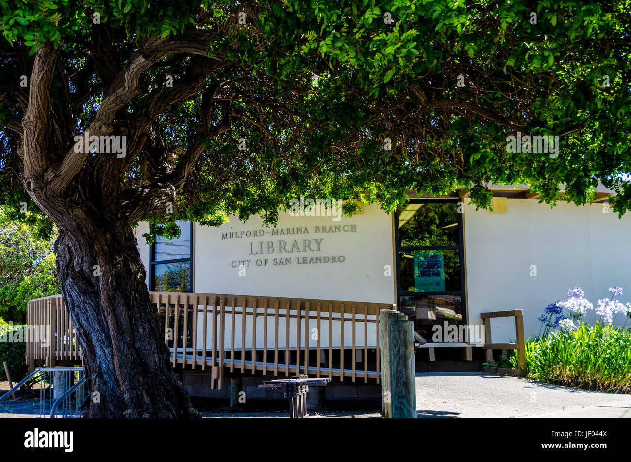 The Mulford Marina branch of the San Leandro California library system ...