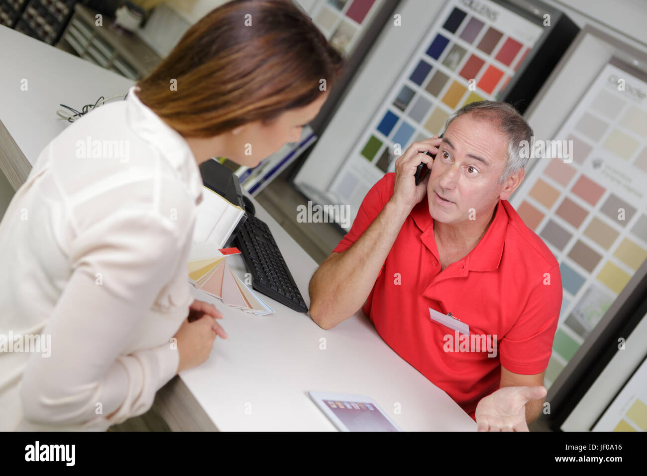 Paint store clerk hi-res stock photography and images - Alamy