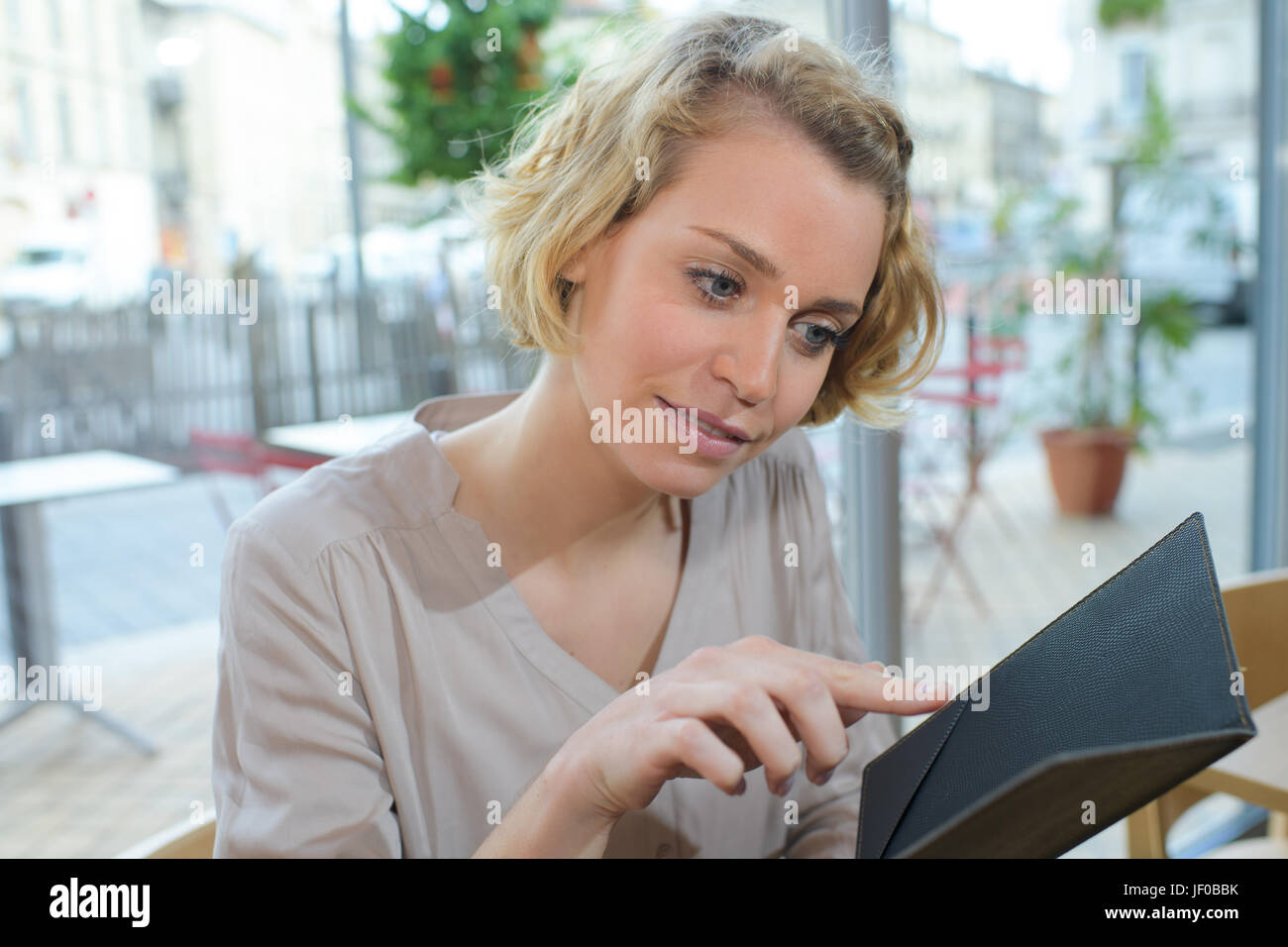 Reading perusing hi-res stock photography and images - Alamy