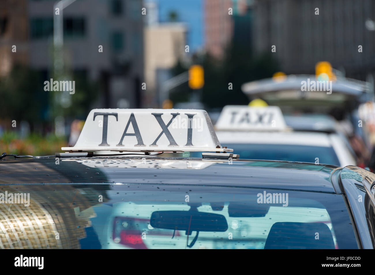 Roof sign taxi cab hi-res stock photography and images - Alamy