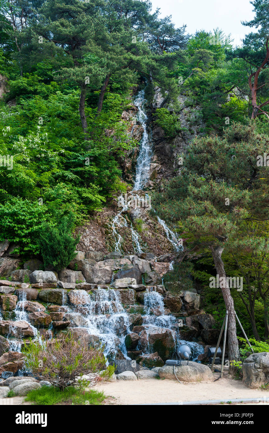 Waterfalls in the Beopjusa Temple Complex, South Korea Stock Photo - Alamy