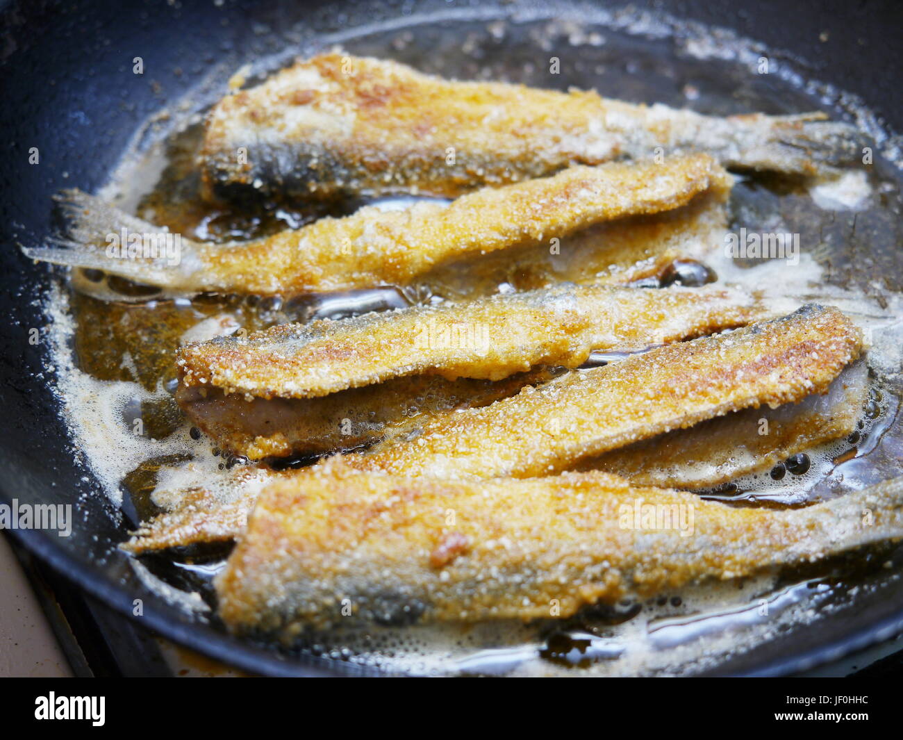 Cut fish hi-res stock photography and images - Alamy