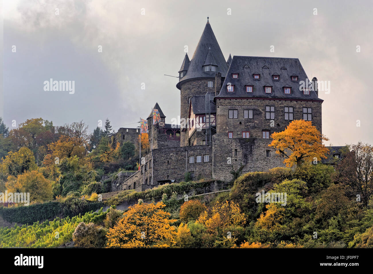 Stahleck castle and rhine hi-res stock photography and images - Alamy