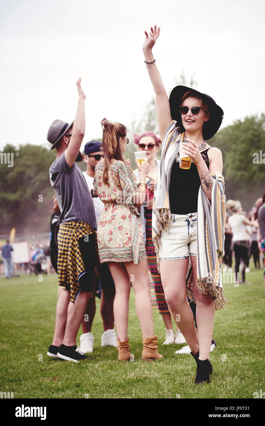 Group of friends dancing hi-res stock photography and images - Alamy