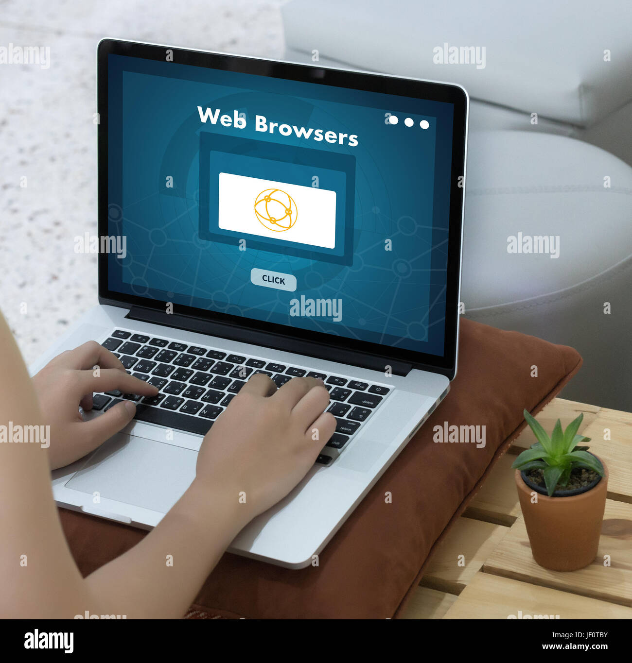 Website browsers hi-res stock photography and images - Alamy