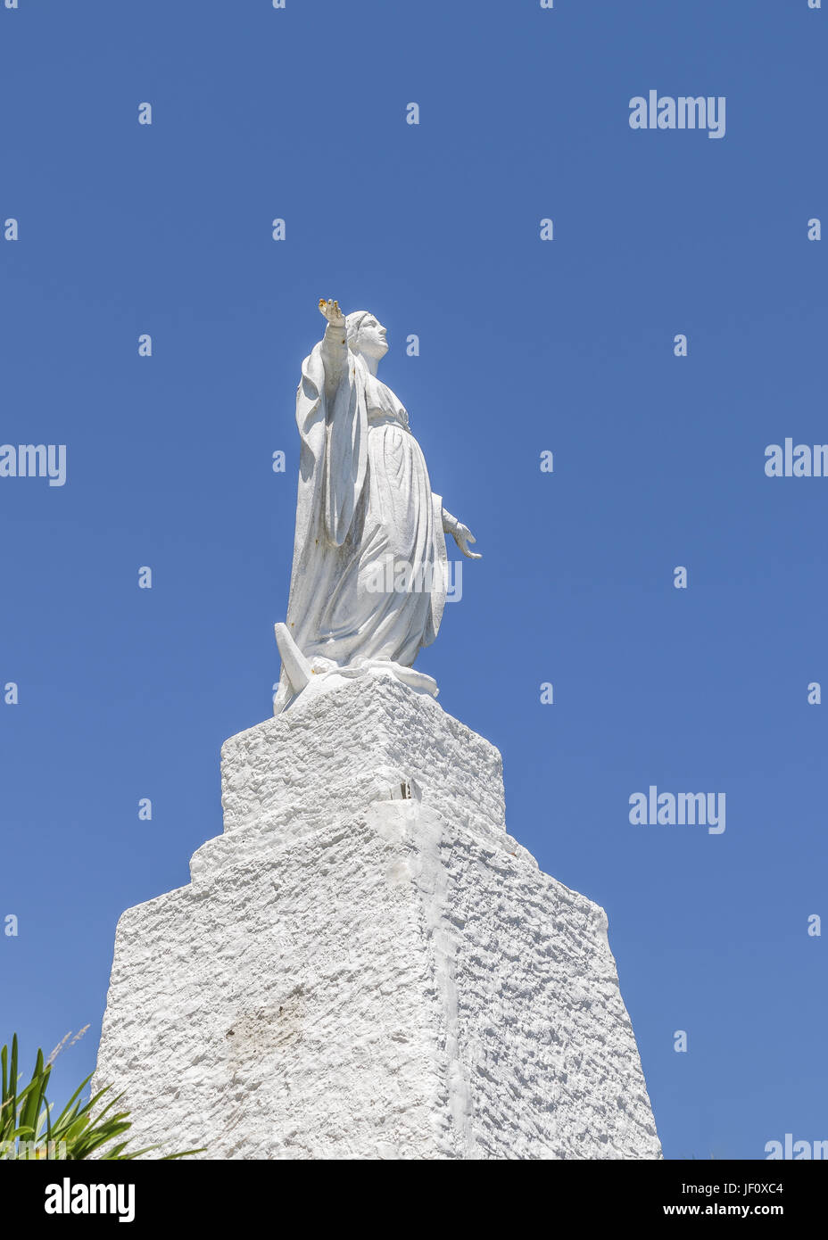 White Stone Woman Sculpture Stock Photo - Alamy
