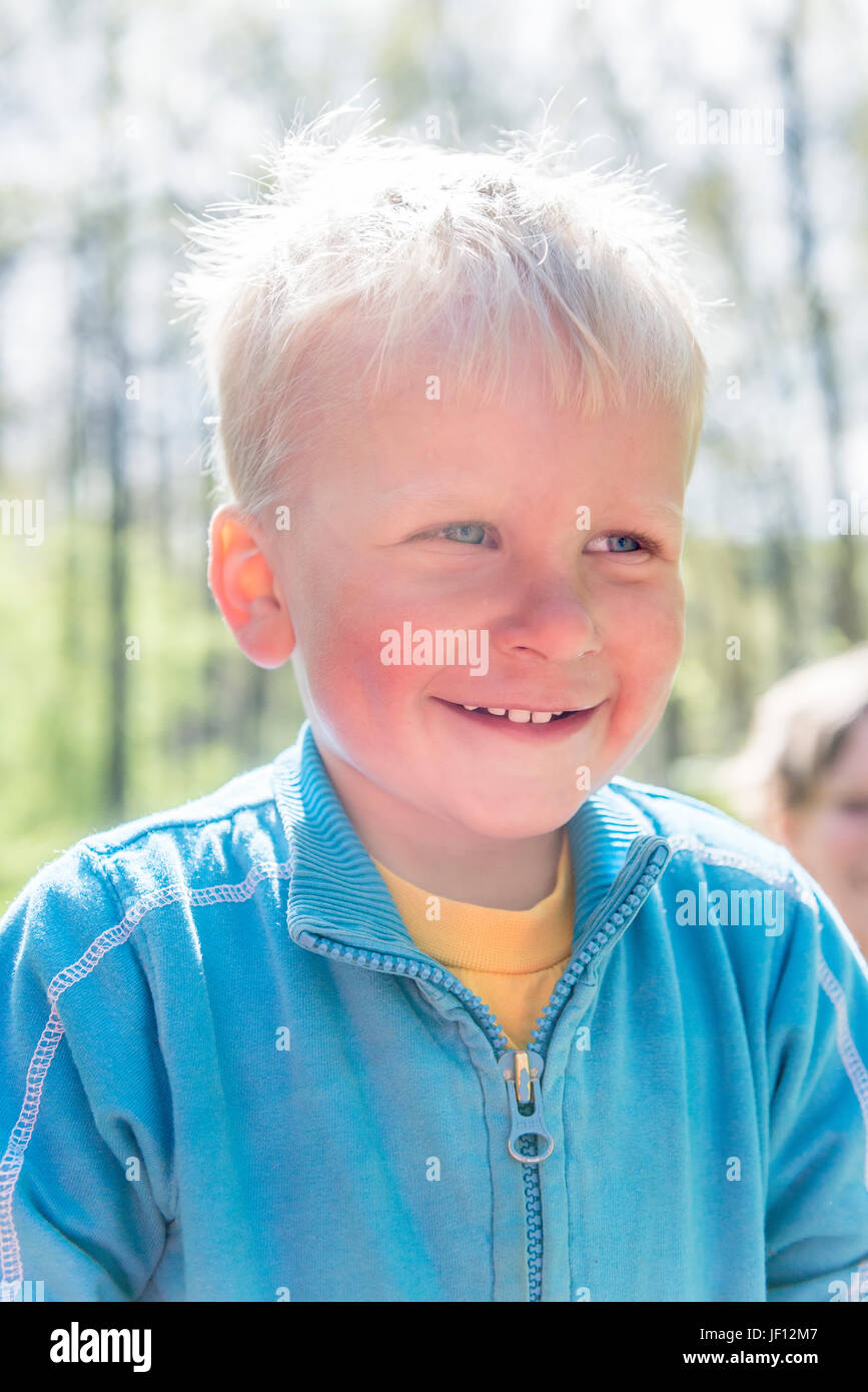 Portrait of smiling boy Stock Photo - Alamy