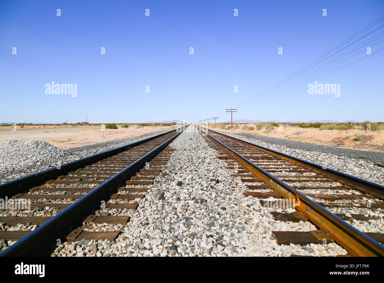 Railroad crossing gate us hi-res stock photography and images - Alamy