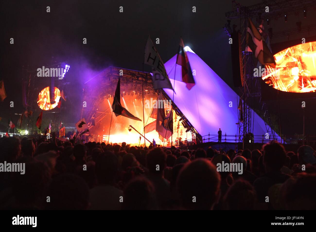 Radiohead concerts hi-res stock photography and images - Alamy