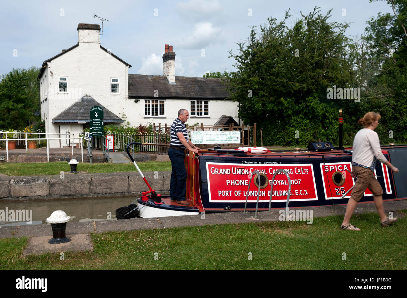 A narrowboat at Calcutt Locks, Grand Union Canal, Warwickshire, England ...