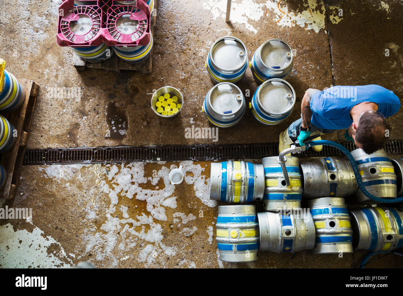 30 beer kegs hi-res stock photography and images - Alamy
