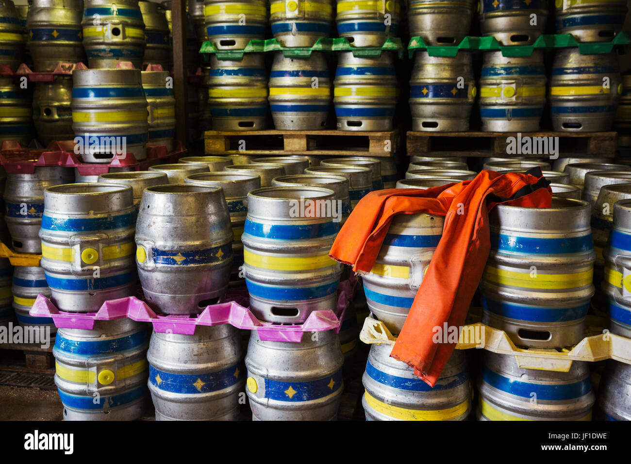 Beer craft beer in kegs hi-res stock photography and images - Alamy