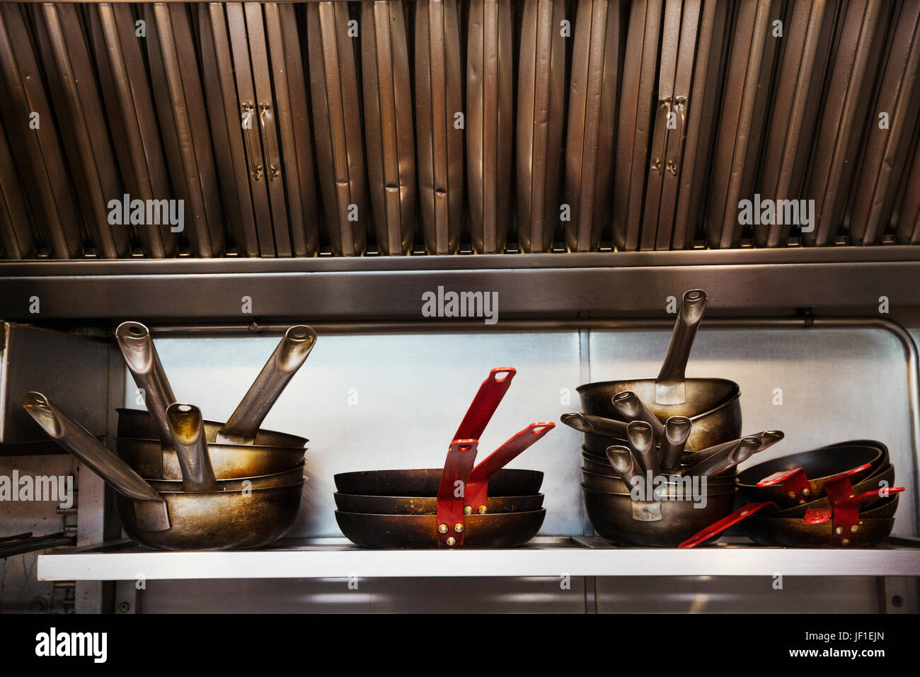 Kitchen pans pots restaurant hi-res stock photography and images - Alamy