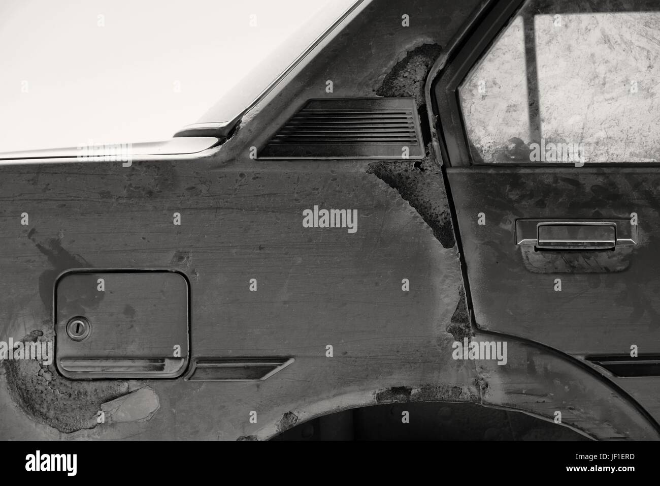 Run down old car hi-res stock photography and images - Alamy