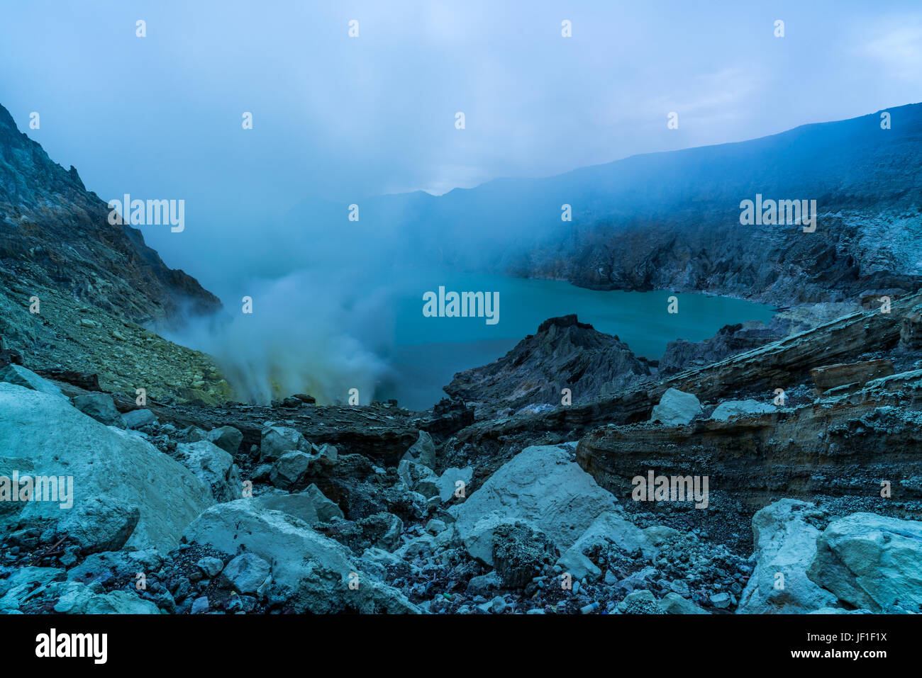 Magical photo of Kawah Gunung Ijen (Indonesia), lake and crater ...