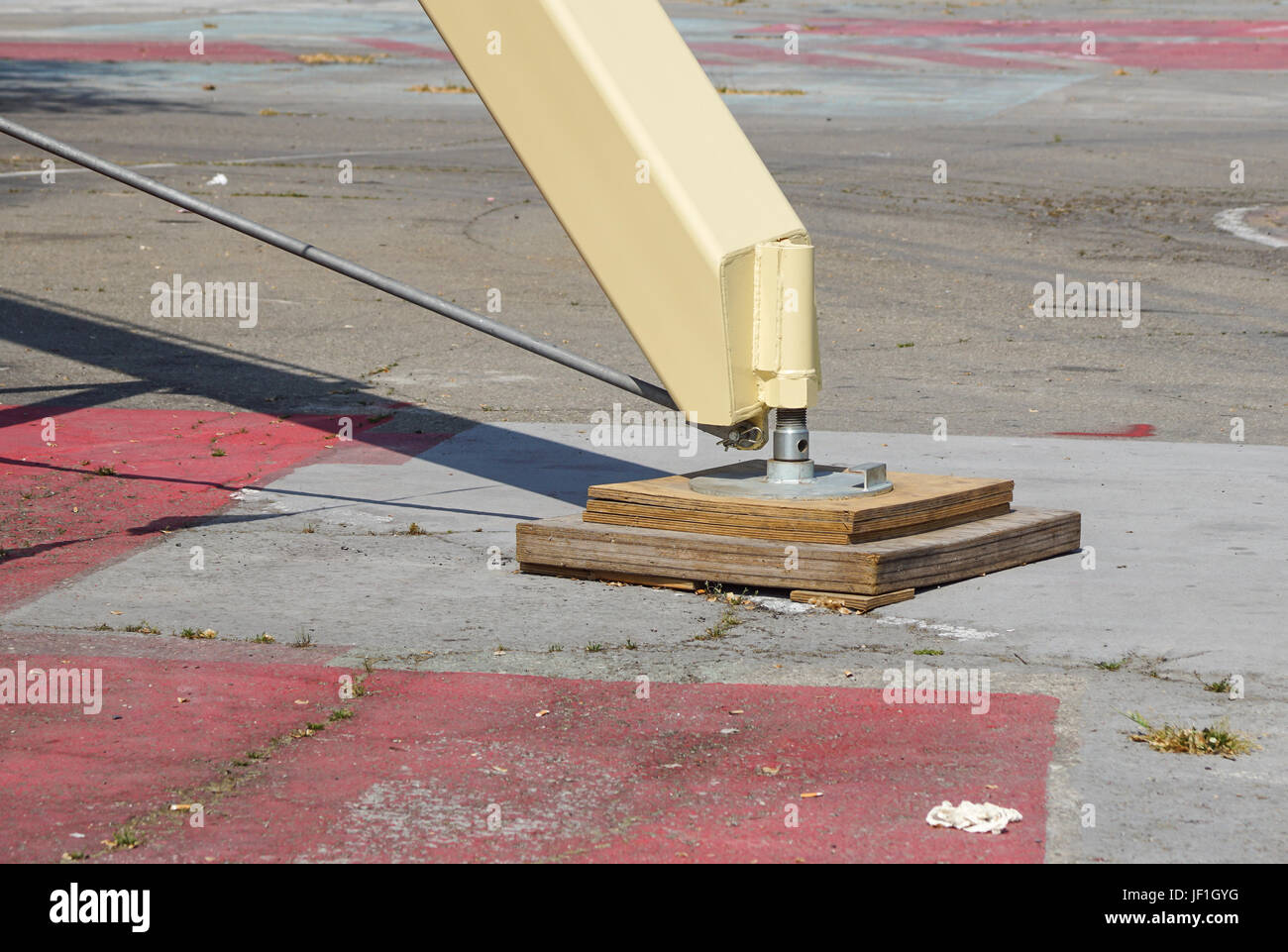Telescopic hydraulic crane hi-res stock photography and images - Alamy