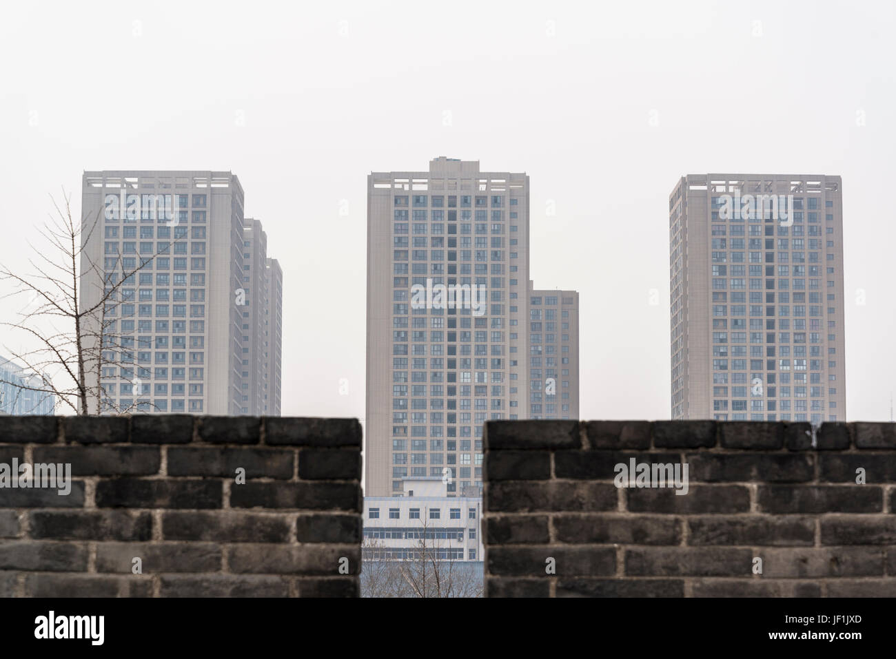 Old city behind walls hi-res stock photography and images - Alamy