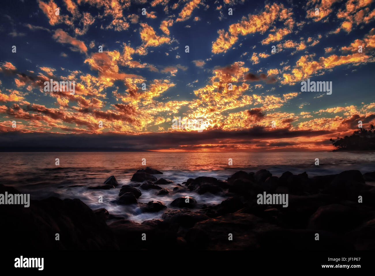 Sunset at Maui, Hawaii Stock Photo - Alamy