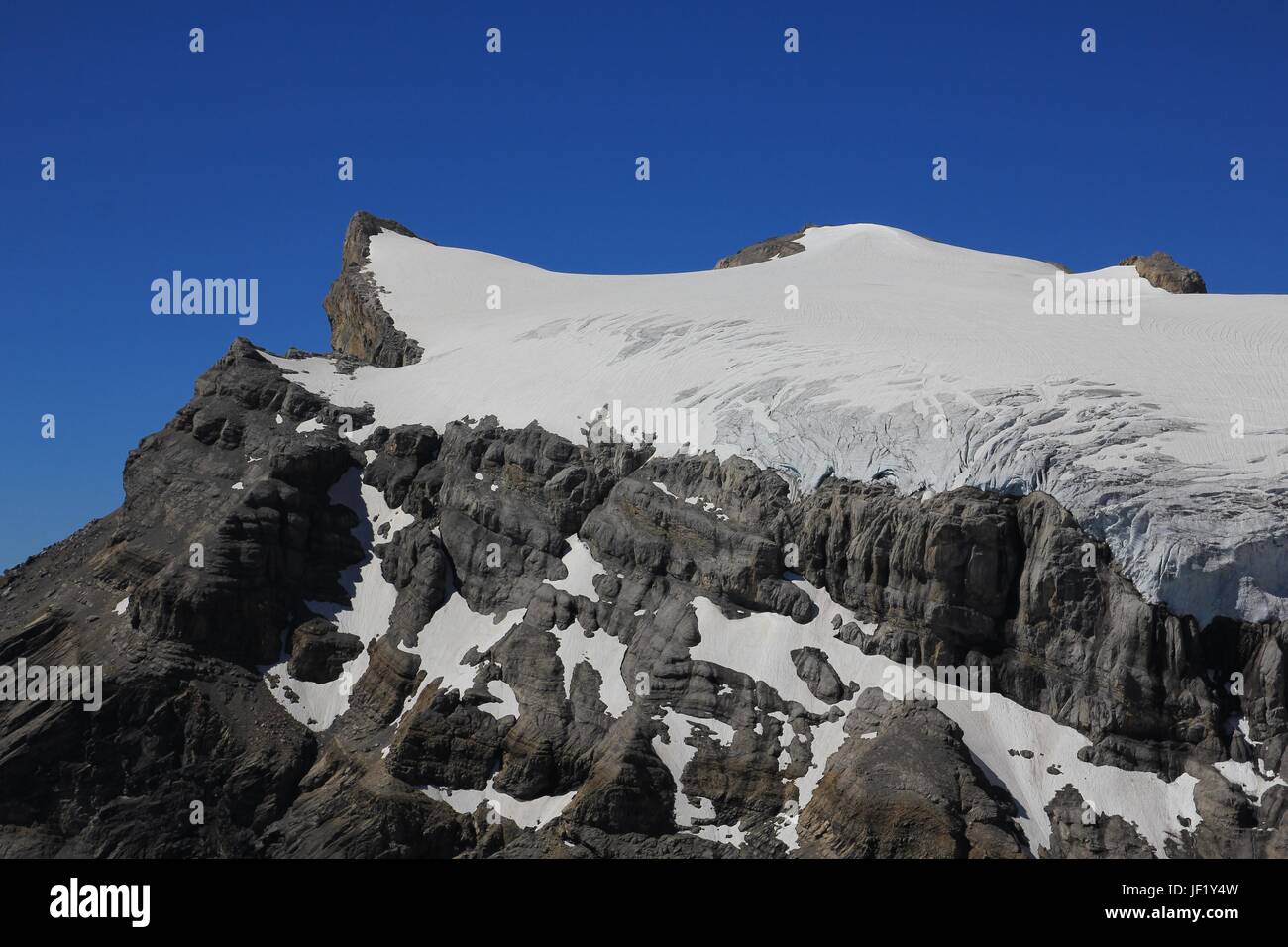 Diablerets Summit And Glacier Des Diablerets Stock Photo Alamy diablerets-summit-and-glacier-des-diablerets-stock-photo-alamy