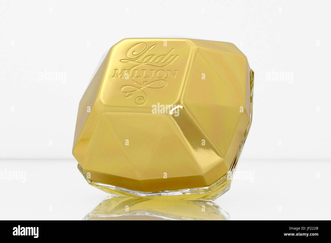 Lady toilette hi-res stock photography and images - Alamy