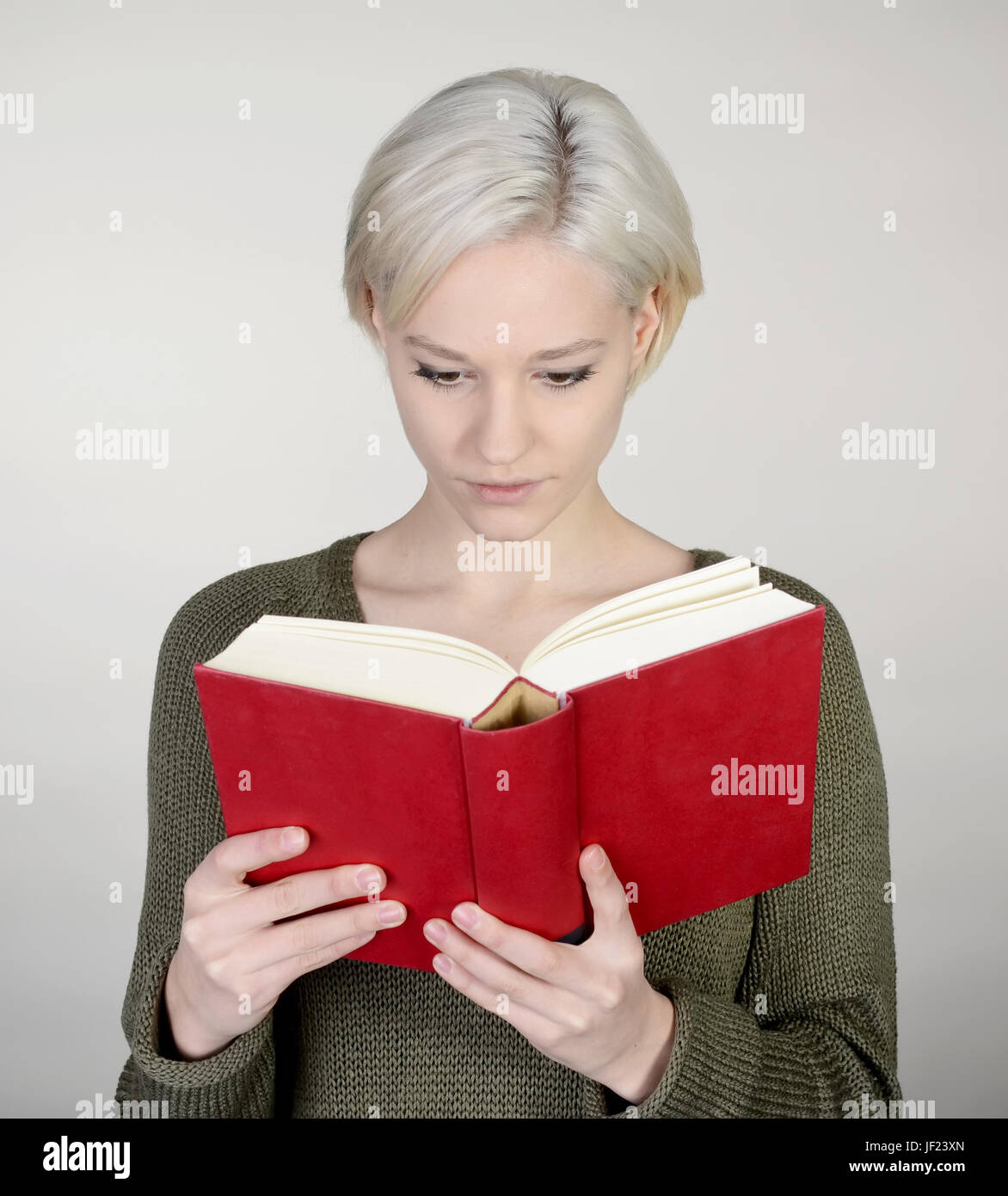 woman reading book Stock Photo - Alamy