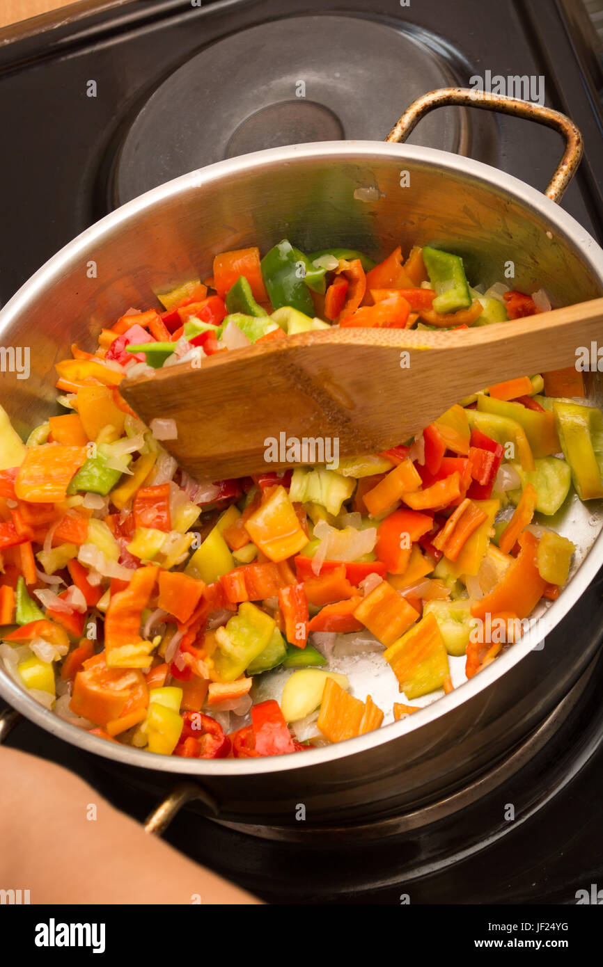 Stir pan stew hi-res stock photography and images - Alamy