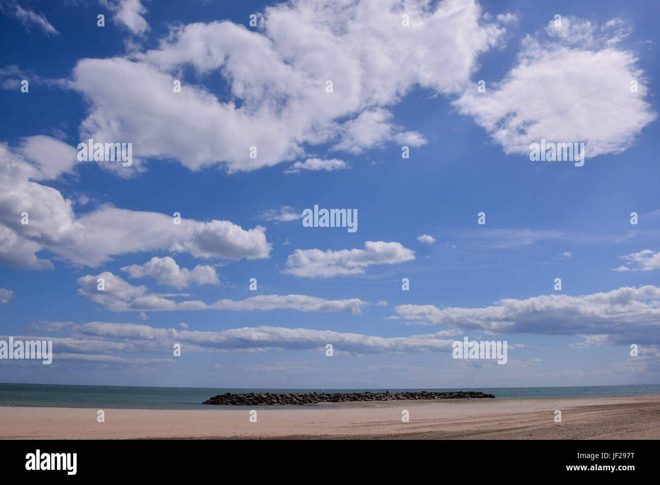Empty mediterranean sand beach in south france Stock Photo - Alamy