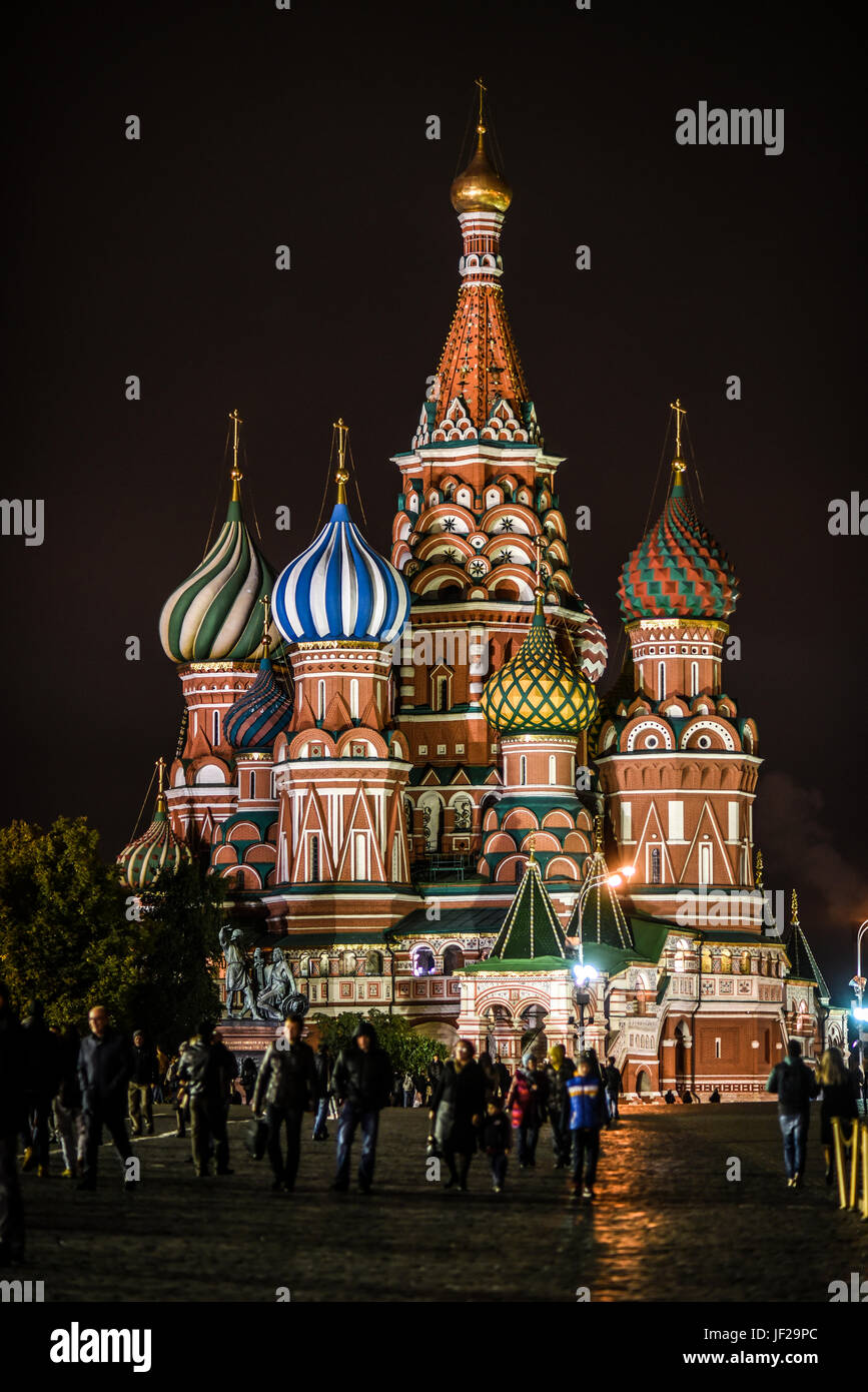 Basilica of St. Basil the Blessed in Moscow Russia by night Stock Photo ...