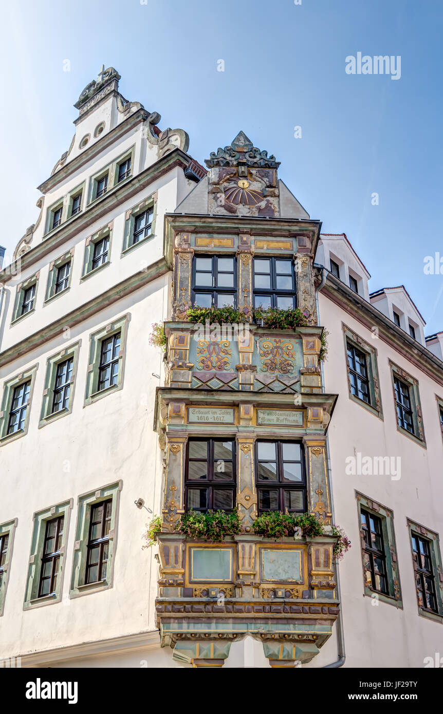 Protruding window hi-res stock photography and images - Alamy