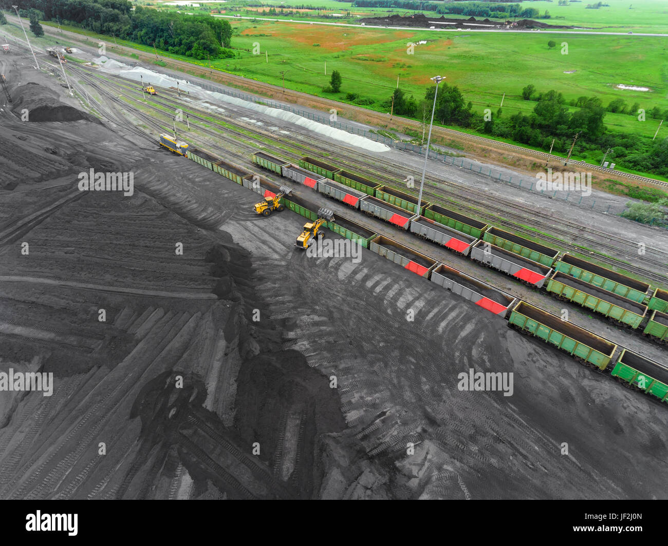 Long shot railway tracks hi-res stock photography and images - Alamy