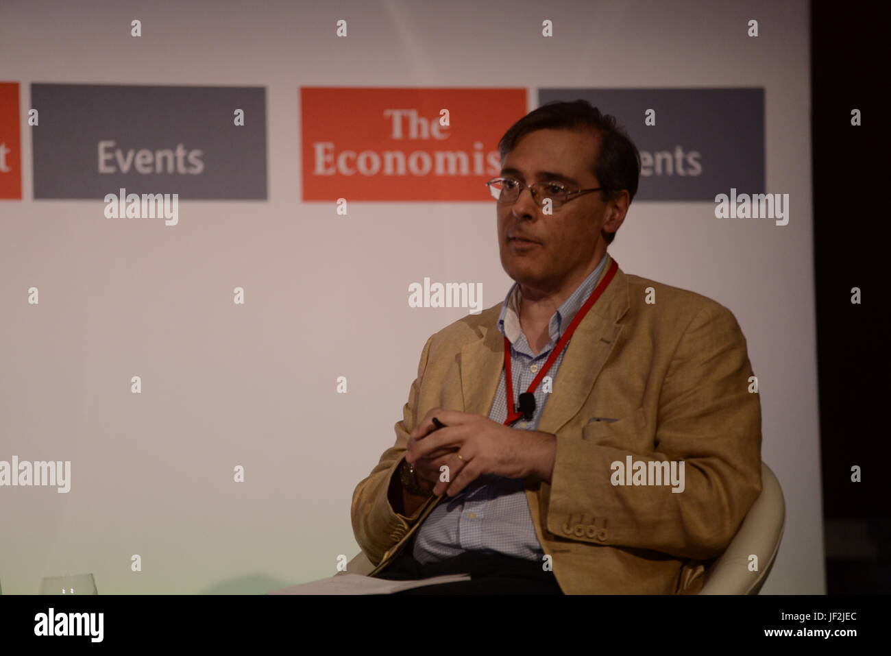 Lse european institute hi-res stock photography and images - Alamy