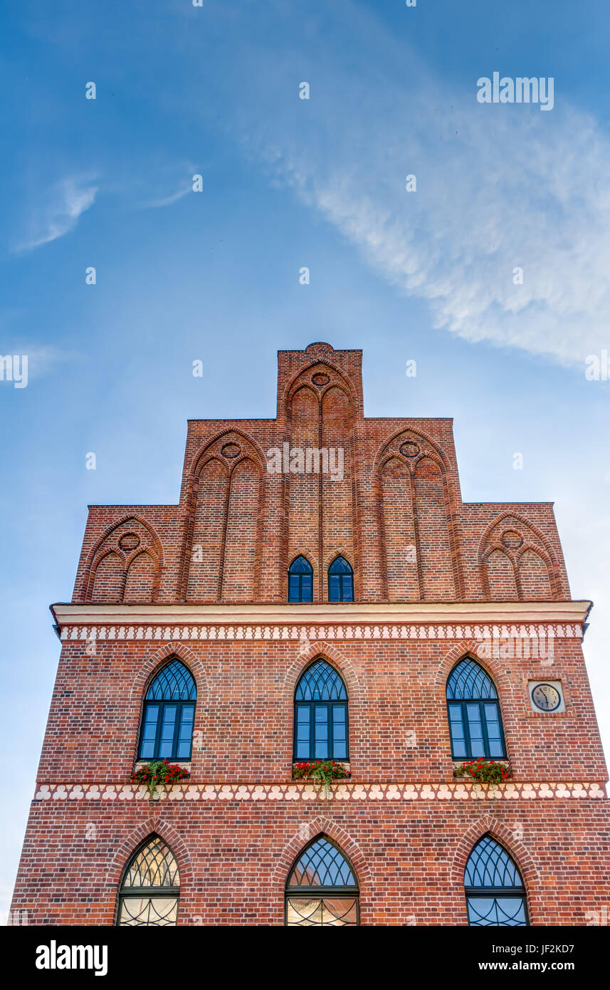 Traditional red brick building hi-res stock photography and images - Alamy