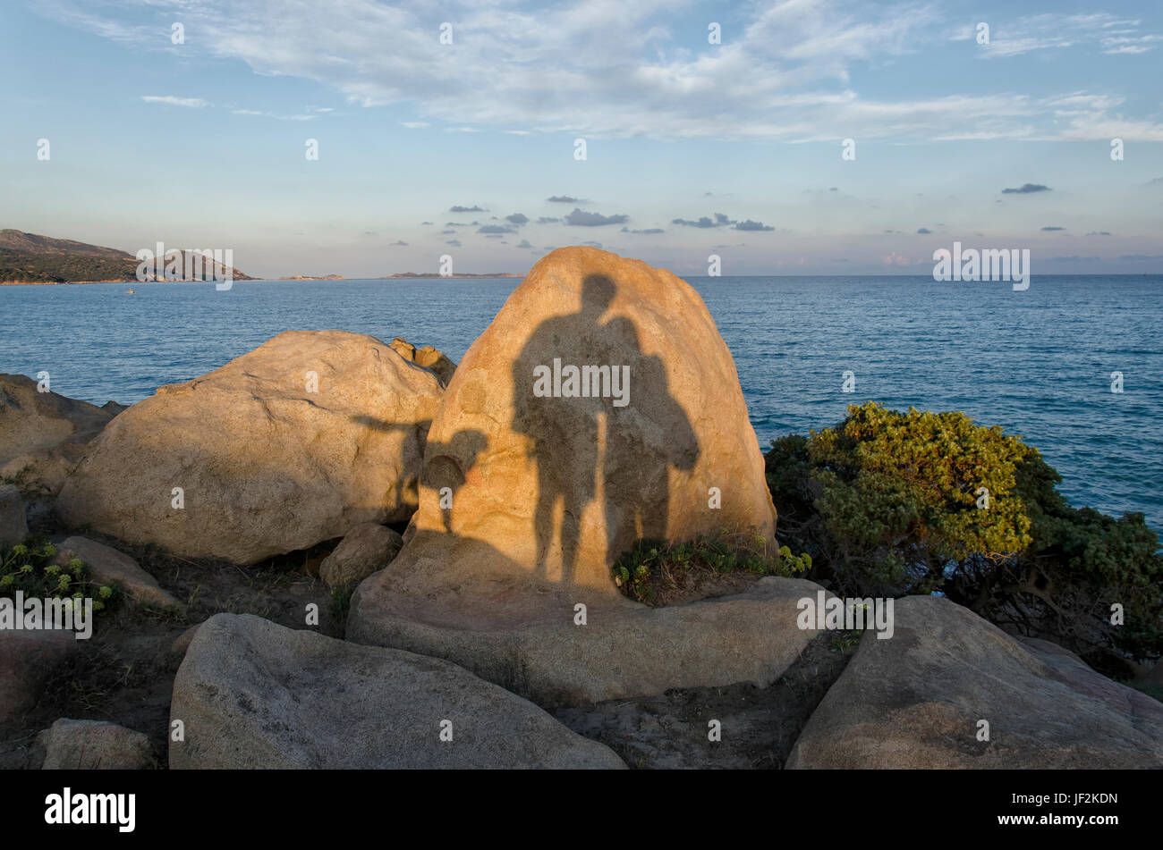 Shadows light on rocks hi-res stock photography and images - Alamy