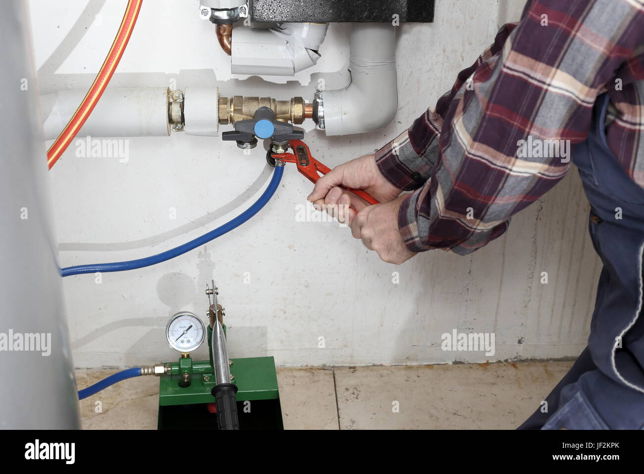 Installing home pipe hi-res stock photography and images - Alamy