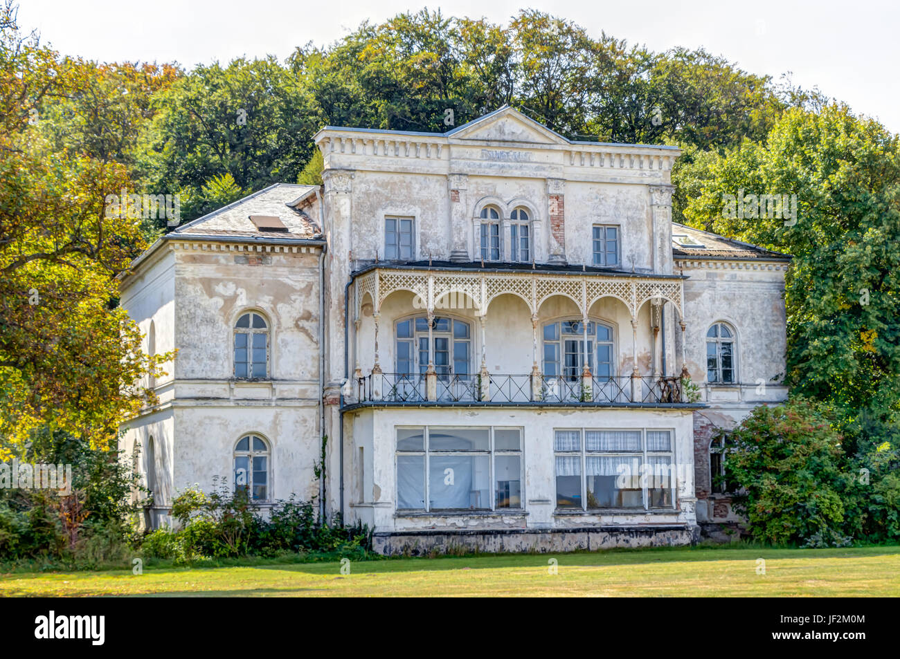 Historic ruin house Stock Photo - Alamy