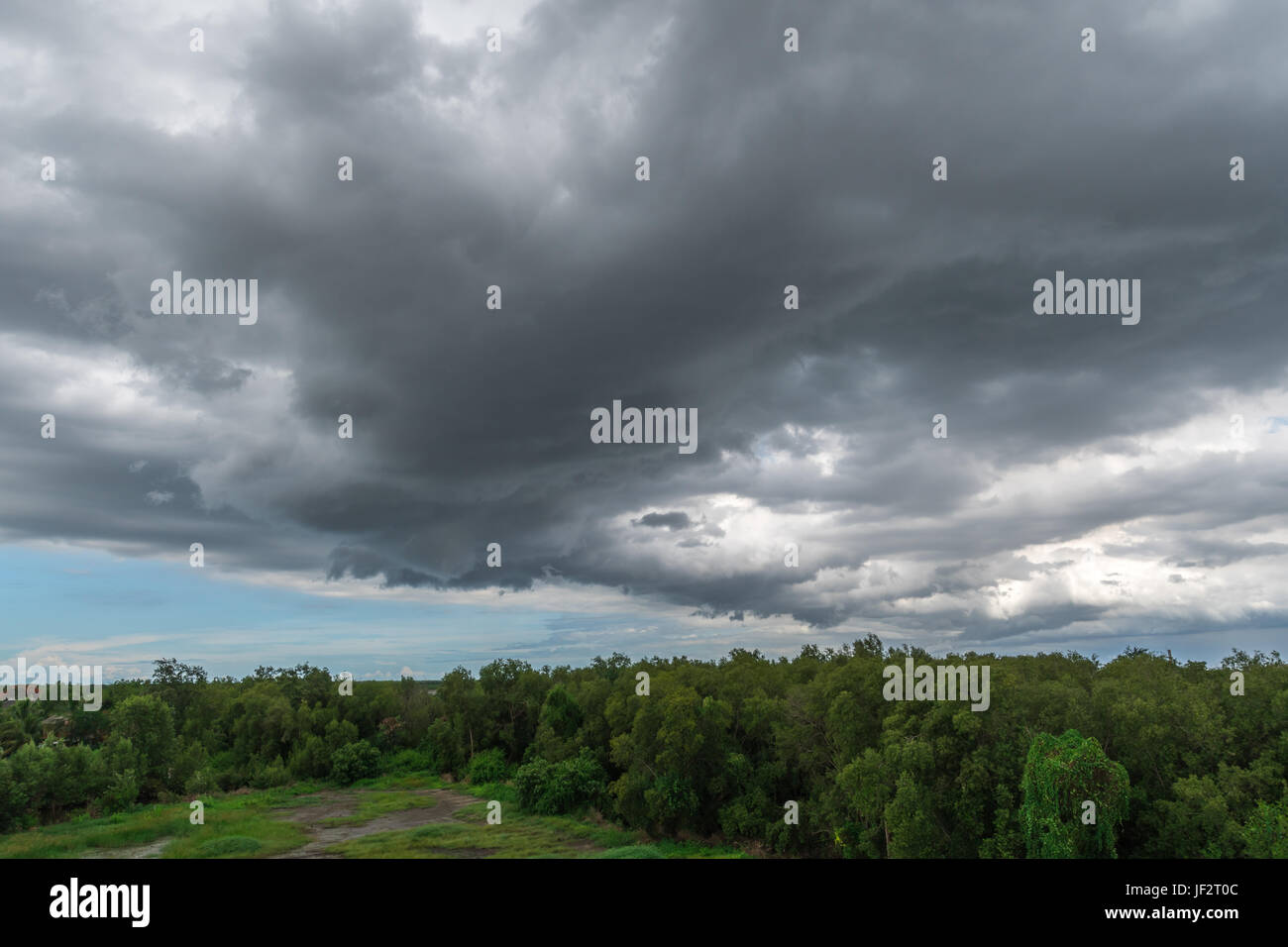 Before typhoon hi-res stock photography and images - Alamy