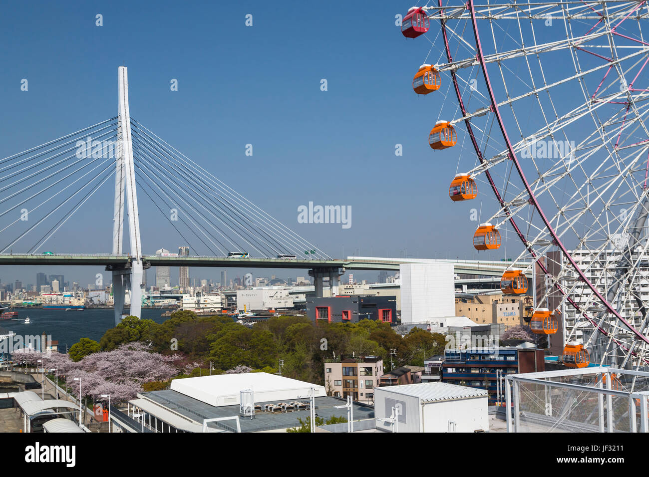 The ferris wheel and Tempozan Bridge in Osaka, Japan Stock Photo - Alamy