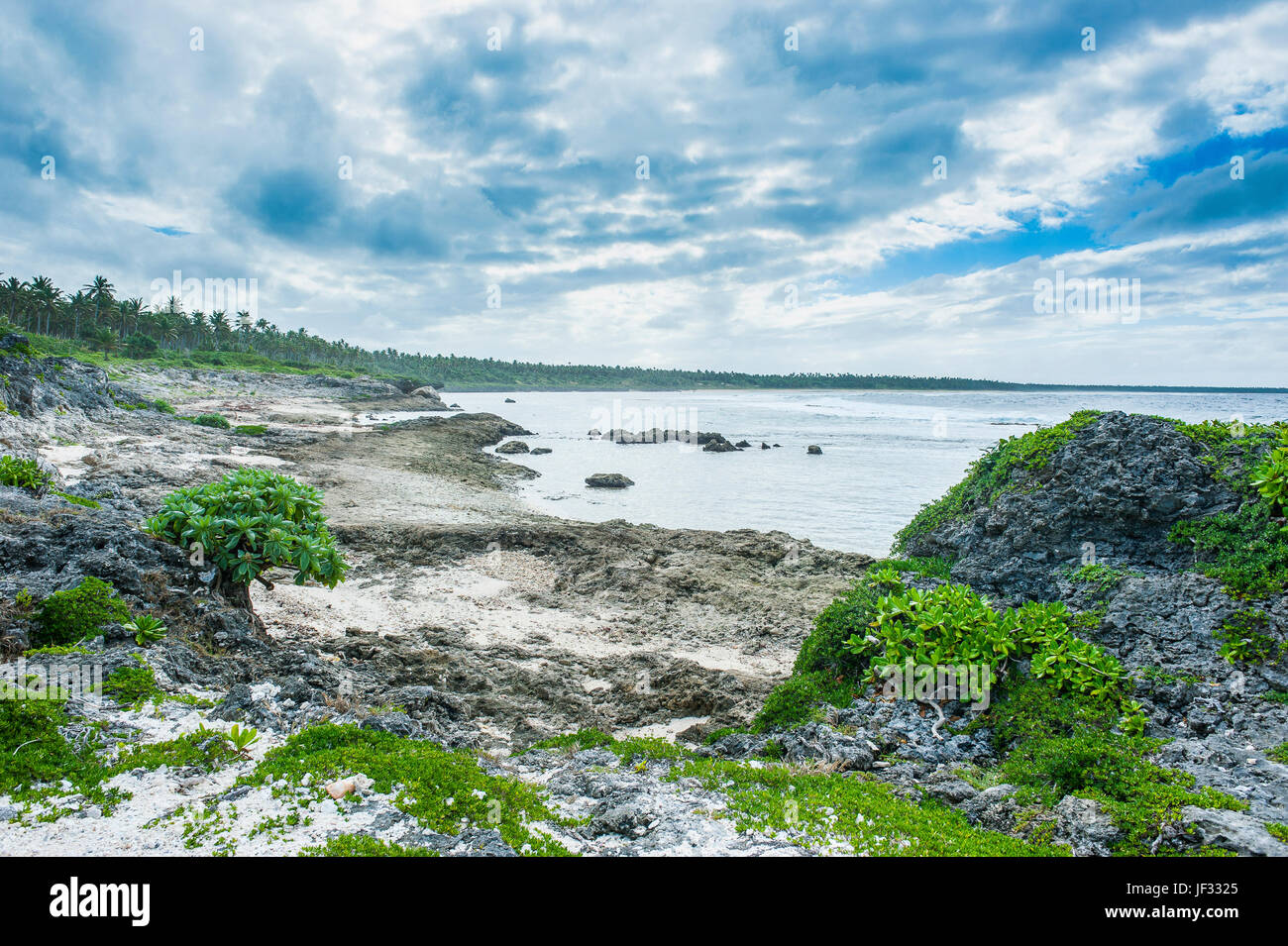 Rocky coastline on haapai hi-res stock photography and images - Alamy
