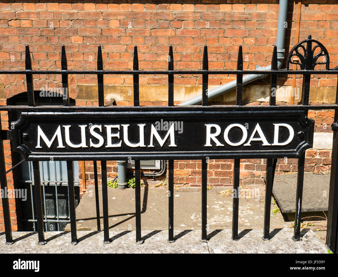 Museum road sign oxford hi-res stock photography and images - Alamy